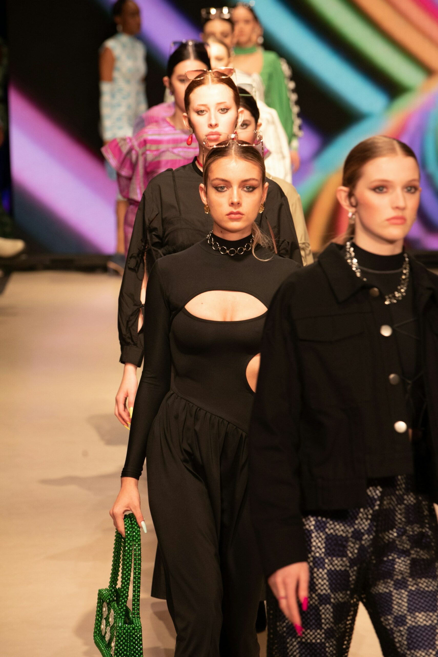 Trends and Insights: What Defines French Fashion Today?